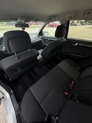 Pelēks Mercedes-Benz C 180 2013 Kauņa, ar dzinēja tilpumu 2.14 L un nobraukumu 227 tūkst. km par 5700 €, foto 11 vietnē AUTOMOTO.COM.LV