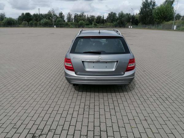 Pelēks Mercedes-Benz C 180 2013 Marijampole, ar dzinēja tilpumu 1.60 L un nobraukumu 179 tūkst. km par 3490 €, foto 6 vietnē AUTOMOTO.COM.LV