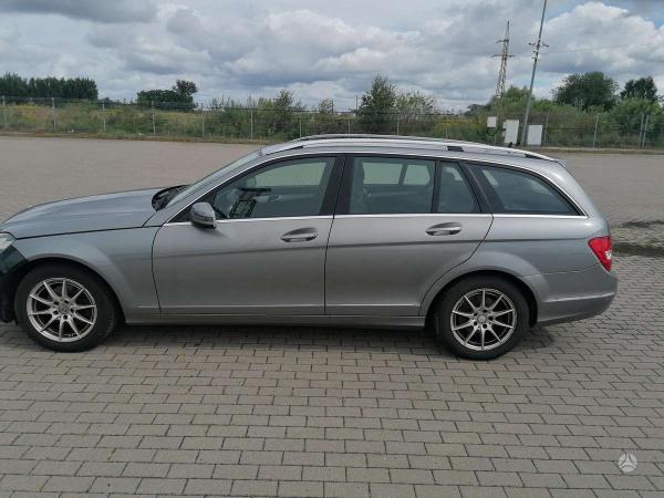 Pelēks Mercedes-Benz C 180 2013 Marijampole, ar dzinēja tilpumu 1.60 L un nobraukumu 179 tūkst. km par 3490 €, foto 8 vietnē AUTOMOTO.COM.LV