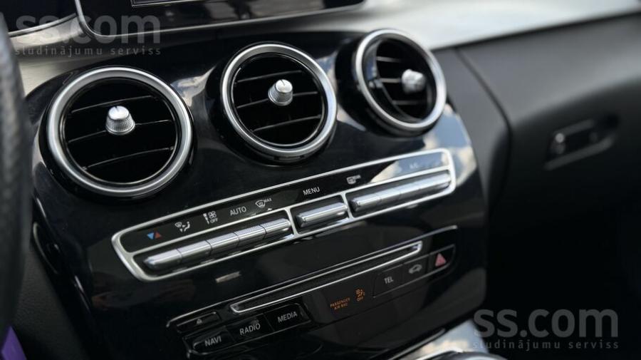 Pelēks Mercedes-Benz C 180 2015 Jelgava, ar dzinēja tilpumu 1.60 L un nobraukumu 241 tūkst. km par 9990 €, foto 20 vietnē AUTOMOTO.COM.LV