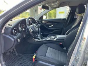 Grey Mercedes-Benz C 180 2015 in Ukmerge, with an engine capacity of 1.60 L and mileage of 176 thousand km for 10200 €, photo 9 on AUTOMOTO.COM.LV