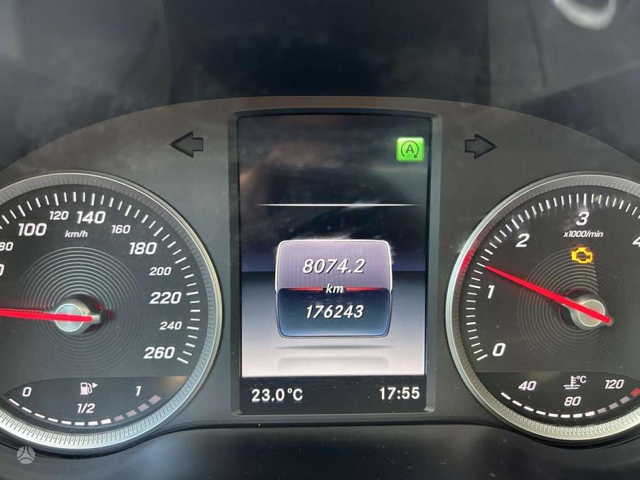 Grey Mercedes-Benz C 180 2015 in Ukmerge, with an engine capacity of 1.60 L and mileage of 176 thousand km for 10200 €, photo 14 on AUTOMOTO.COM.LV