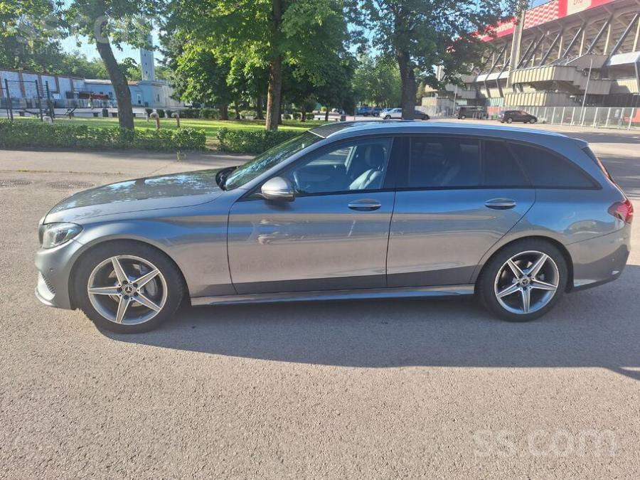 Grey Mercedes-Benz C 180 2017 in Riga, with an engine capacity of 1.60 L and mileage of 335 thousand km for 9900 €, photo 3 on AUTOMOTO.COM.LV