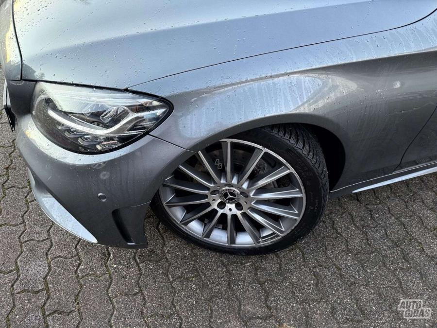 Pelēks Mercedes-Benz C 180 2018 Kauņa, ar dzinēja tilpumu 1.60 L un nobraukumu 98 tūkst. km par 27982 €, foto 9 vietnē AUTOMOTO.COM.LV