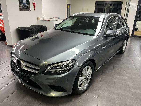 Pelēks Mercedes-Benz C 180 2018 Kauņa, ar dzinēja tilpumu 1.60 L un nobraukumu 45 tūkst. km par 25386 €, foto 5 vietnē AUTOMOTO.COM.LV