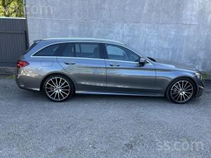 Grey Mercedes-Benz C 180 2018 in Liepaja, with an engine capacity of 1.60 L and mileage of 238 thousand km for 19250 €, photo 3 on AUTOMOTO.COM.LV