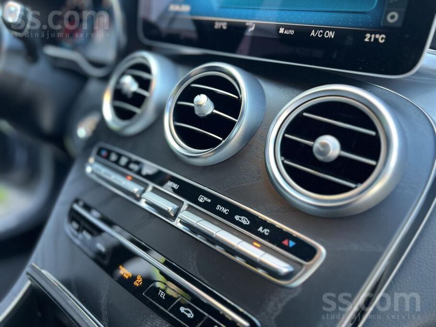 Grey Mercedes-Benz C 180 2018 in Liepaja, with an engine capacity of 1.60 L and mileage of 238 thousand km for 19250 €, photo 23 on AUTOMOTO.COM.LV