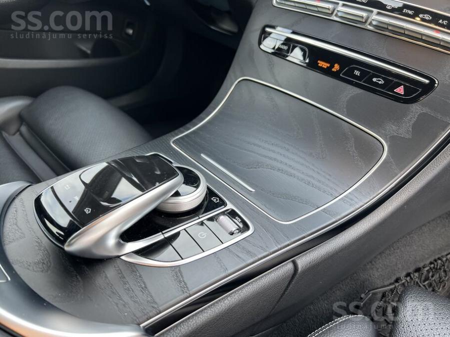 Grey Mercedes-Benz C 180 2018 in Liepaja, with an engine capacity of 1.60 L and mileage of 238 thousand km for 19250 €, photo 28 on AUTOMOTO.COM.LV
