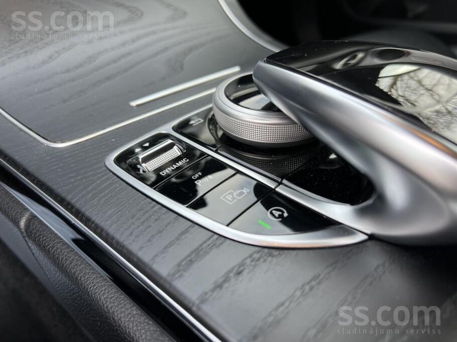 Grey Mercedes-Benz C 180 2018 in Liepaja, with an engine capacity of 1.60 L and mileage of 238 thousand km for 19250 €, photo 29 on AUTOMOTO.COM.LV