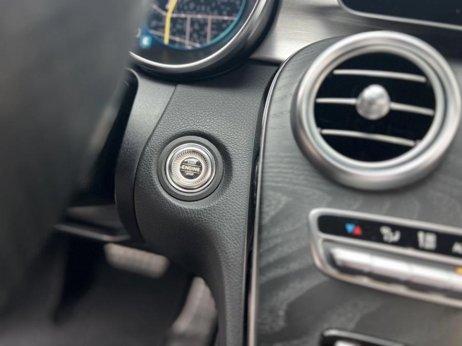 Pelēks Mercedes-Benz C 180 2018 Rīga, ar dzinēja tilpumu 1.60 L un nobraukumu 227 tūkst. km par 20850 €, foto 25 vietnē AUTOMOTO.COM.LV