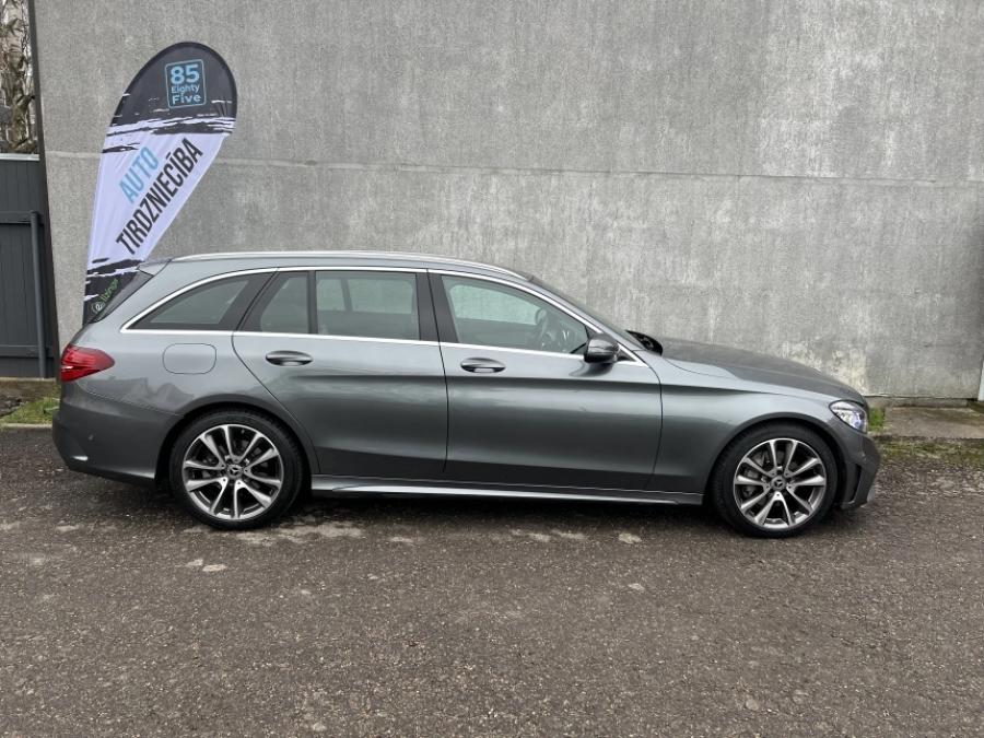 Pelēks Mercedes-Benz C 180 2018 Rīga, ar dzinēja tilpumu 1.60 L un nobraukumu 227 tūkst. km par 20850 €, foto 36 vietnē AUTOMOTO.COM.LV