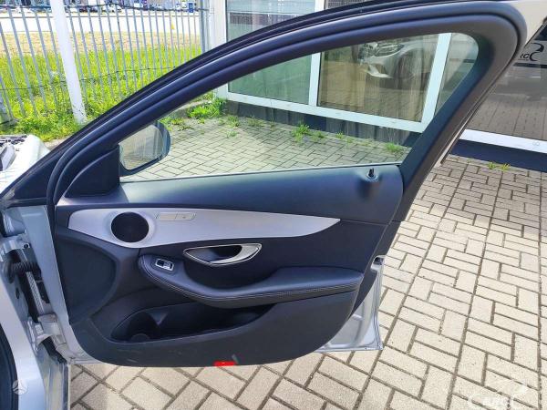 Pelēks Mercedes-Benz C 180 2019 Klaipėda, ar dzinēja tilpumu 1.60 L un nobraukumu 184 tūkst. km par 13500 €, foto 7 vietnē AUTOMOTO.COM.LV