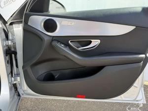 Grey Mercedes-Benz C 180 2019 in Klaipeda, with an engine capacity of 1.60 L and mileage of 184 thousand km for 13200 €, photo 9 on AUTOMOTO.COM.LV