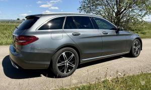 Pelēks Mercedes-Benz C 180 2019 Šauļi, ar dzinēja tilpumu 1.60 L un nobraukumu 98 tūkst. km par 17200 €, foto 12 vietnē AUTOMOTO.COM.LV