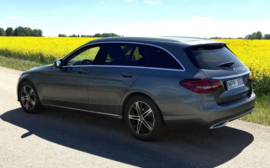 Pelēks Mercedes-Benz C 180 2019 Šauļi, ar dzinēja tilpumu 1.60 L un nobraukumu 98 tūkst. km par 17200 €, foto 20 vietnē AUTOMOTO.COM.LV