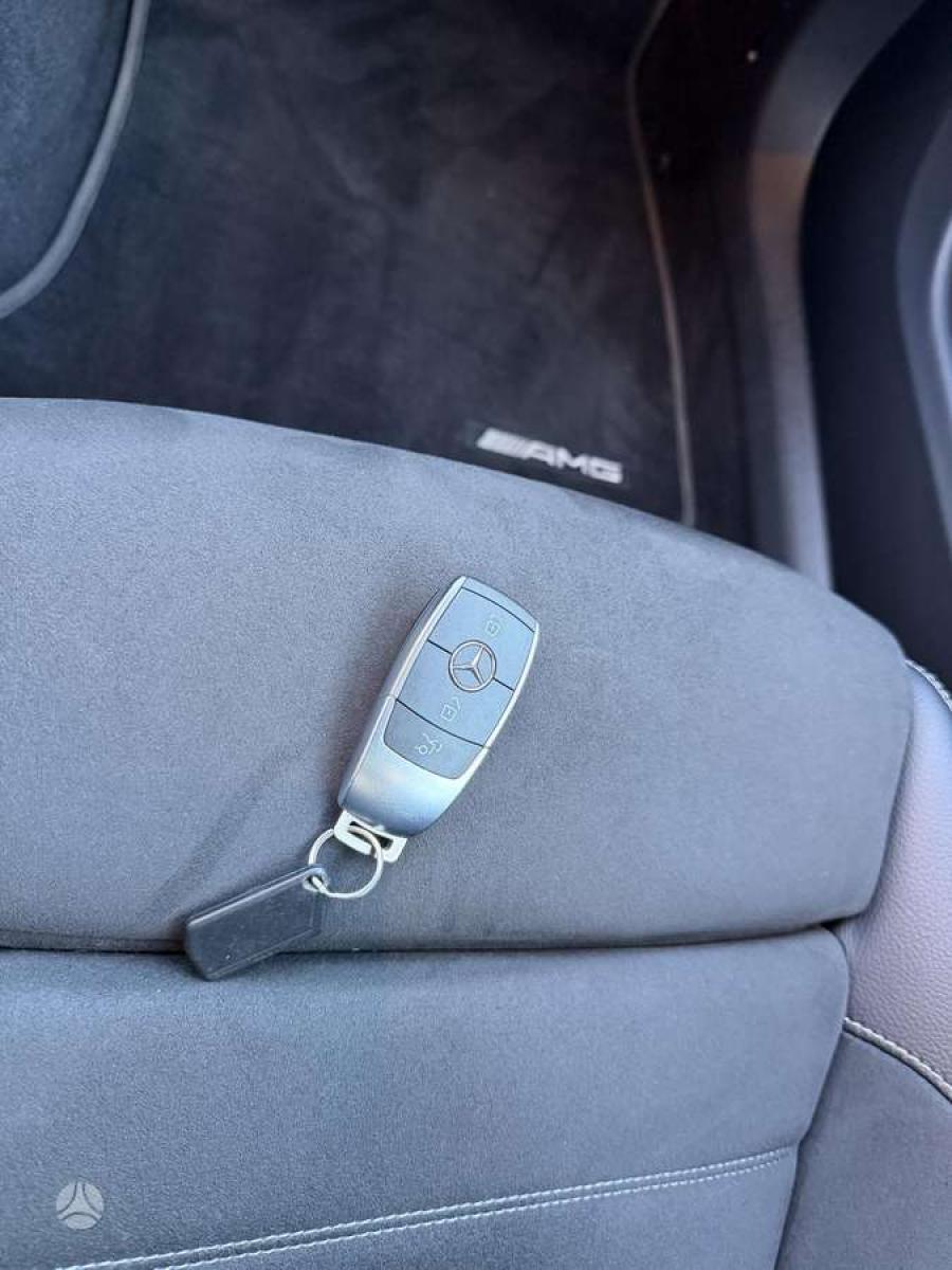 Sarkans Mercedes-Benz C 180 2021 Rīga, ar dzinēja tilpumu 0.00 L un nobraukumu 30 tūkst. km par 26100 €, foto 9 vietnē AUTOMOTO.COM.LV
