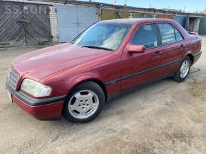 Красный Мерседес Ц 180 1994 в Рига, объемом двигателя 1.80 л и пробегом 238 тыс. км за 1000 €, фото 5 на AUTOMOTO.COM.LV