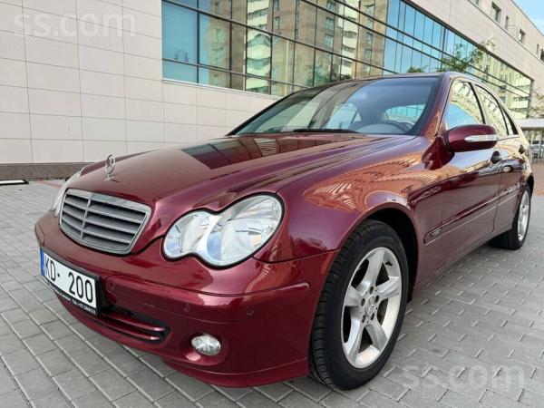 Sarkans Mercedes-Benz C 180 2004 Rīga, ar dzinēja tilpumu 1.80 L un nobraukumu 0 tūkst. km par 5800 €, foto 2 vietnē AUTOMOTO.COM.LV