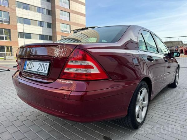 Sarkans Mercedes-Benz C 180 2004 Rīga, ar dzinēja tilpumu 1.80 L un nobraukumu 0 tūkst. km par 5800 €, foto 6 vietnē AUTOMOTO.COM.LV