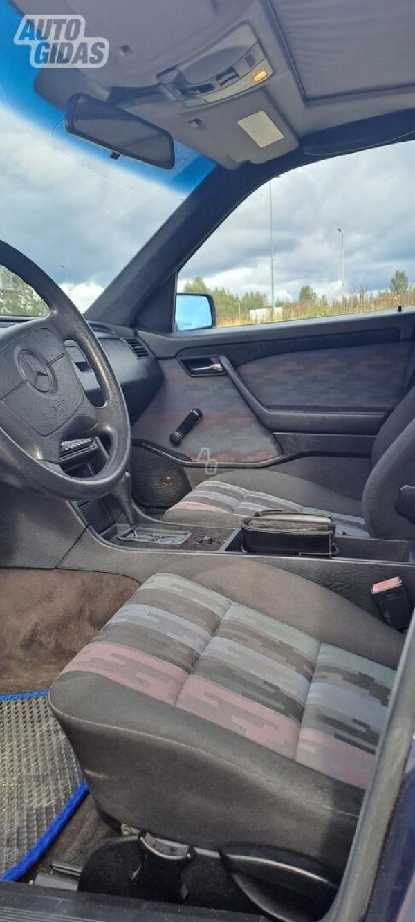 Mercedes-Benz C 180 1994 Viļņa, ar dzinēja tilpumu 1.80 L un nobraukumu 230 tūkst. km par 2000 €, foto 11 vietnē AUTOMOTO.COM.LV