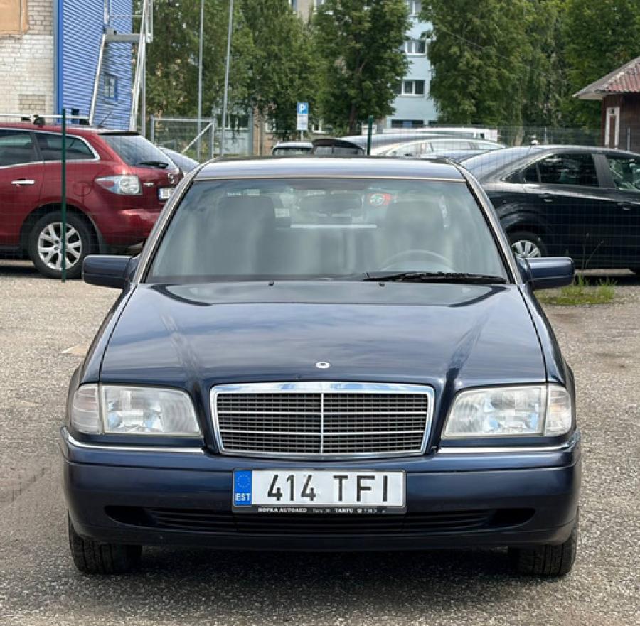 Mercedes-Benz C 180 1995 Narva, ar dzinēja tilpumu 1.80 L un nobraukumu 185 tūkst. km par 990 €, foto 4 vietnē AUTOMOTO.COM.LV
