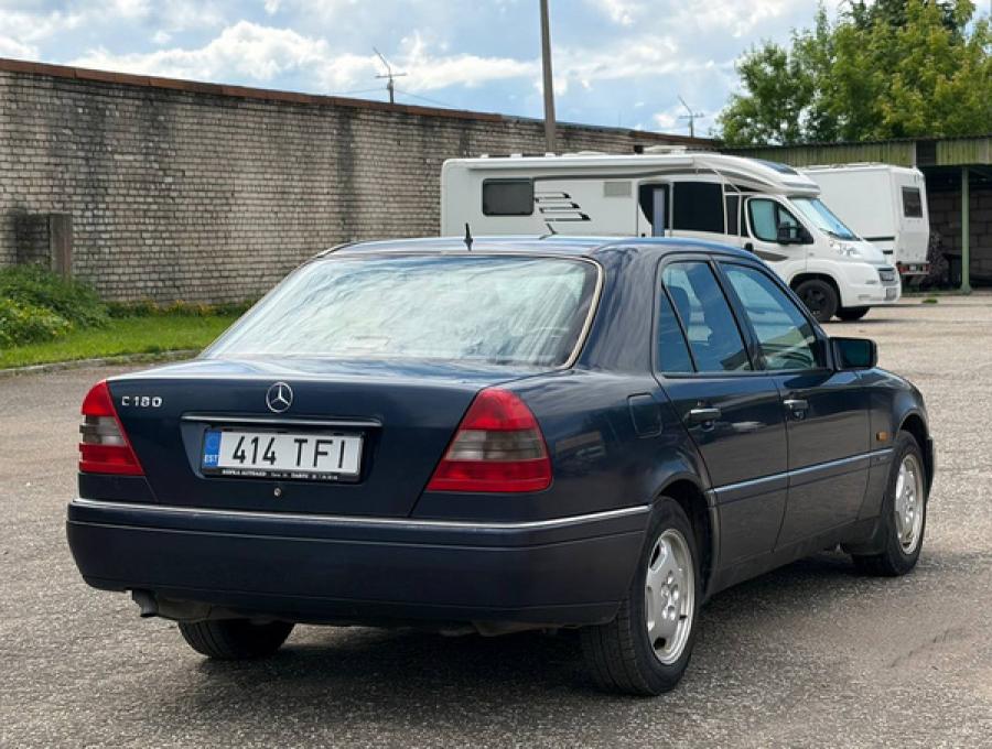 Mercedes-Benz C 180 1995 Narva, ar dzinēja tilpumu 1.80 L un nobraukumu 185 tūkst. km par 990 €, foto 5 vietnē AUTOMOTO.COM.LV