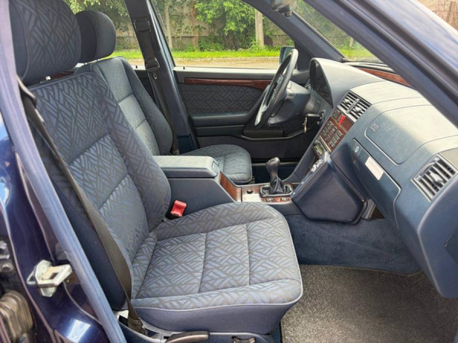 Mercedes-Benz C 180 1995 Narva, ar dzinēja tilpumu 1.80 L un nobraukumu 185 tūkst. km par 990 €, foto 9 vietnē AUTOMOTO.COM.LV