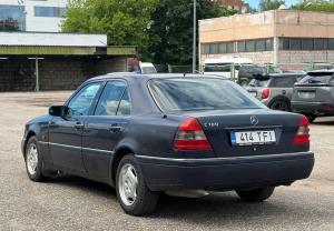 Mercedes-Benz C 180 1995 Narva, ar dzinēja tilpumu 1.80 L un nobraukumu 185 tūkst. km par 990 €, foto 16 vietnē AUTOMOTO.COM.LV