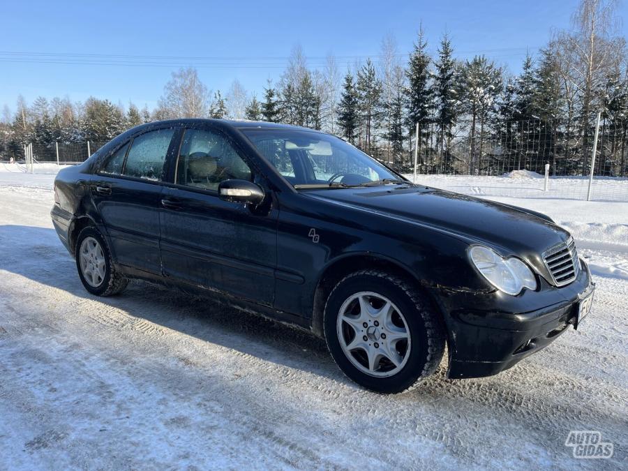 Mercedes-Benz C 180 2001 Molėtai, ar dzinēja tilpumu 1.80 L un nobraukumu 191 tūkst. km par 1150 €, foto 4 vietnē AUTOMOTO.COM.LV