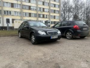 Mercedes-Benz C 180 2001 Alīta, ar dzinēja tilpumu 1.80 L un nobraukumu 320 tūkst. km par 390 €, foto  vietnē AUTOMOTO.COM.LV
