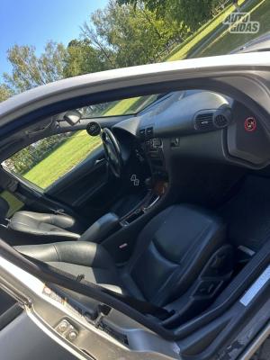 Mercedes-Benz C 180 2003 in Silute, with an engine capacity of 1.80 L and mileage of 265 thousand km for 2000 €, photo 7 on AUTOMOTO.COM.LV