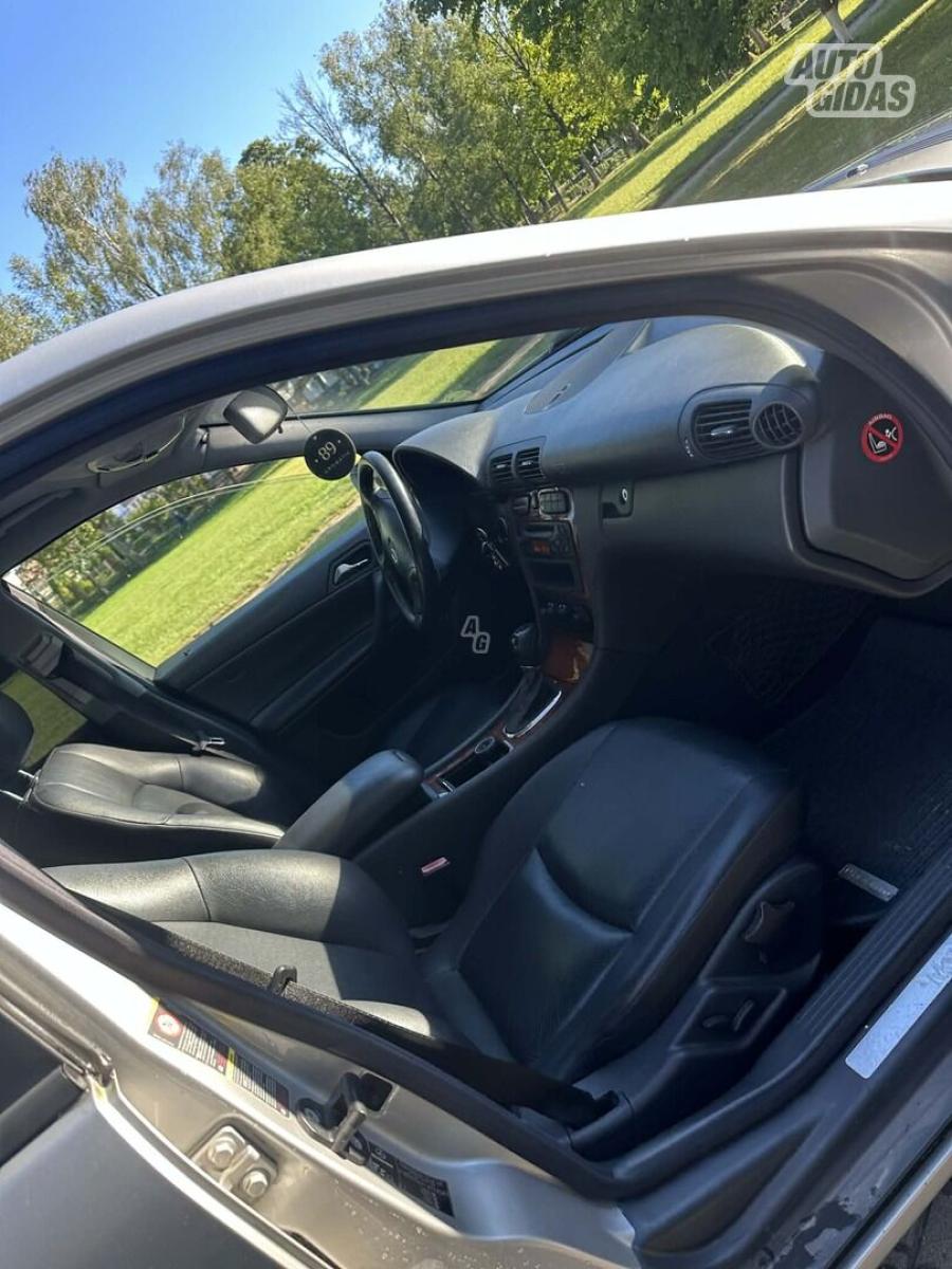 Mercedes-Benz C 180 2003 in Silute, with an engine capacity of 1.80 L and mileage of 265 thousand km for 2000 €, photo 7 on AUTOMOTO.COM.LV