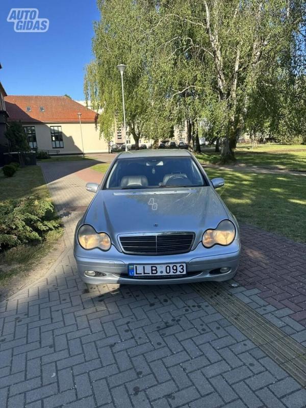 Mercedes-Benz C 180 2003 in Silute, with an engine capacity of 1.80 L and mileage of 265 thousand km for 2000 €, photo 5 on AUTOMOTO.COM.LV