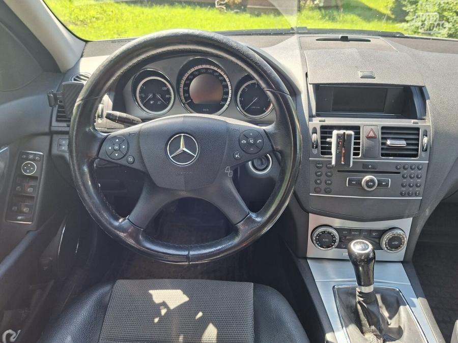 Mercedes-Benz C 180 2010 Kaišiadorys, ar dzinēja tilpumu 2.10 L un nobraukumu 287 tūkst. km par 4800 €, foto 1 vietnē AUTOMOTO.COM.LV