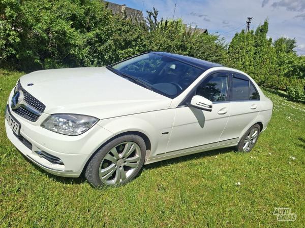 Mercedes-Benz C 180 2010 Kaišiadorys, ar dzinēja tilpumu 2.10 L un nobraukumu 287 tūkst. km par 4800 €, foto 2 vietnē AUTOMOTO.COM.LV