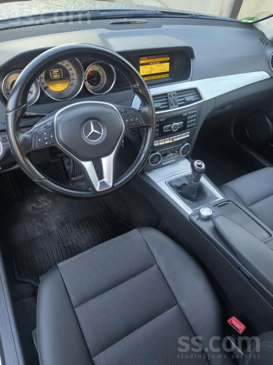 Mercedes-Benz C 180 2011 Panevēža, ar dzinēja tilpumu 2.10 L un nobraukumu 280 tūkst. km par 5800 €, foto 2 vietnē AUTOMOTO.COM.LV