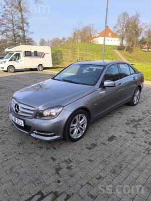Mercedes-Benz C 180 2011 Panevēža, ar dzinēja tilpumu 2.10 L un nobraukumu 280 tūkst. km par 5800 €, foto 3 vietnē AUTOMOTO.COM.LV