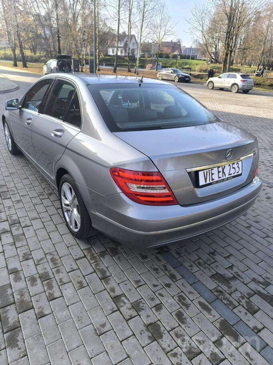 Mercedes-Benz C 180 2011 Panevēža, ar dzinēja tilpumu 2.10 L un nobraukumu 280 tūkst. km par 5800 €, foto 4 vietnē AUTOMOTO.COM.LV