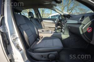 Mercedes-Benz C 180 2011 Liepāja, ar dzinēja tilpumu 1.80 L un nobraukumu 194 tūkst. km par 6900 €, foto 10 vietnē AUTOMOTO.COM.LV