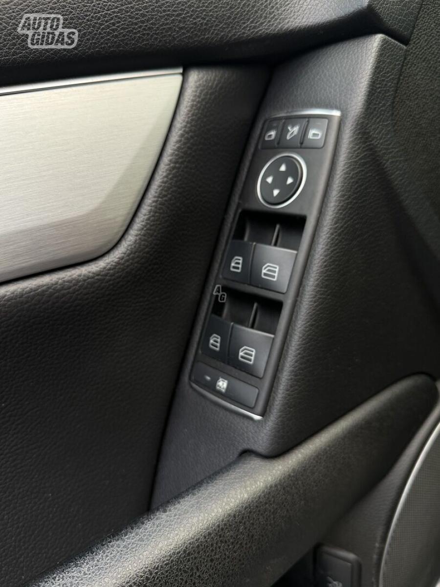 Мерседес Ц 180 2011 в Вильнюс, объемом двигателя 2.10 л и пробегом 251 тыс. км за 5000 €, фото 14 на AUTOMOTO.COM.LV