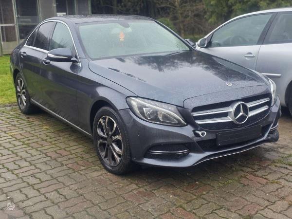 Mercedes-Benz C 180 2015 in Kaunas, with an engine capacity of 1.60 L and mileage of 216 thousand km for 6990 €, photo 1 on AUTOMOTO.COM.LV