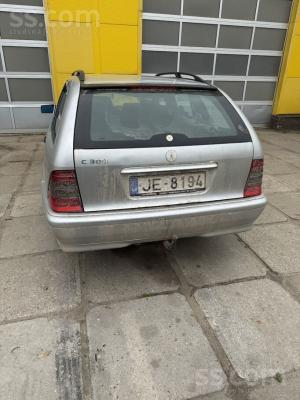 Mercedes-Benz C 180 1998 Aizkraukle, ar dzinēja tilpumu 1.80 L un nobraukumu 448 tūkst. km par 800 €, foto 5 vietnē AUTOMOTO.COM.LV