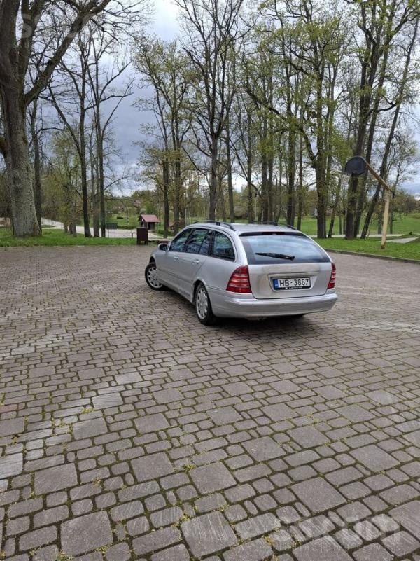 Mercedes-Benz C 180 2005 Gulbene, ar dzinēja tilpumu 1.80 L un nobraukumu 352 tūkst. km par 18300 €, foto 4 vietnē AUTOMOTO.COM.LV