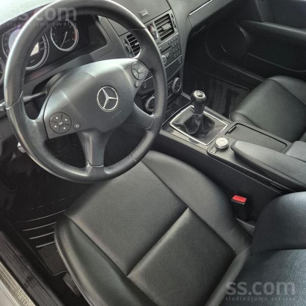 Mercedes-Benz C 180 2008 in Riga, with an engine capacity of 1.80 L and mileage of 153 thousand km for 3600 €, photo 6 on AUTOMOTO.COM.LV