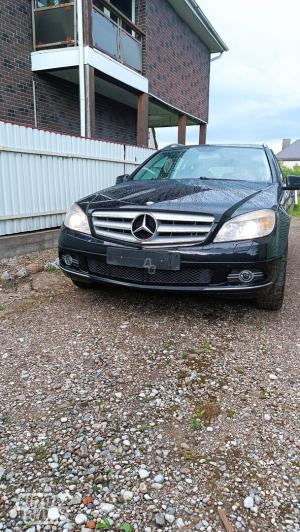 Mercedes-Benz C 180 2009 Kauņa, ar dzinēja tilpumu 1.80 L un nobraukumu 304 tūkst. km par 3750 €, foto  vietnē AUTOMOTO.COM.LV