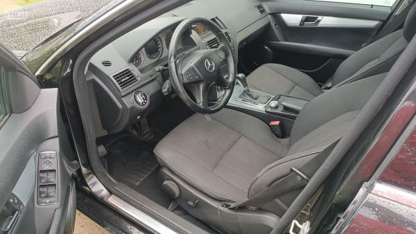 Mercedes-Benz C 180 2009 Kauņa, ar dzinēja tilpumu 1.80 L un nobraukumu 304 tūkst. km par 3750 €, foto 6 vietnē AUTOMOTO.COM.LV