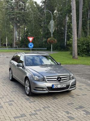 Mercedes-Benz C 180 2011 in Ogre, with an engine capacity of 2.20 L and mileage of 268 thousand km for 5750 €, photo  on AUTOMOTO.COM.LV
