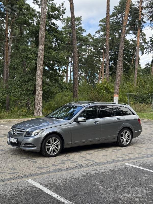 Mercedes-Benz C 180 2011 in Ogre, with an engine capacity of 2.20 L and mileage of 268 thousand km for 5750 €, photo 5 on AUTOMOTO.COM.LV