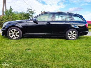 Mercedes-Benz C 180 2012 Viļņa, ar dzinēja tilpumu 2.10 L un nobraukumu 5 tūkst. km par 3700 €, foto 3 vietnē AUTOMOTO.COM.LV