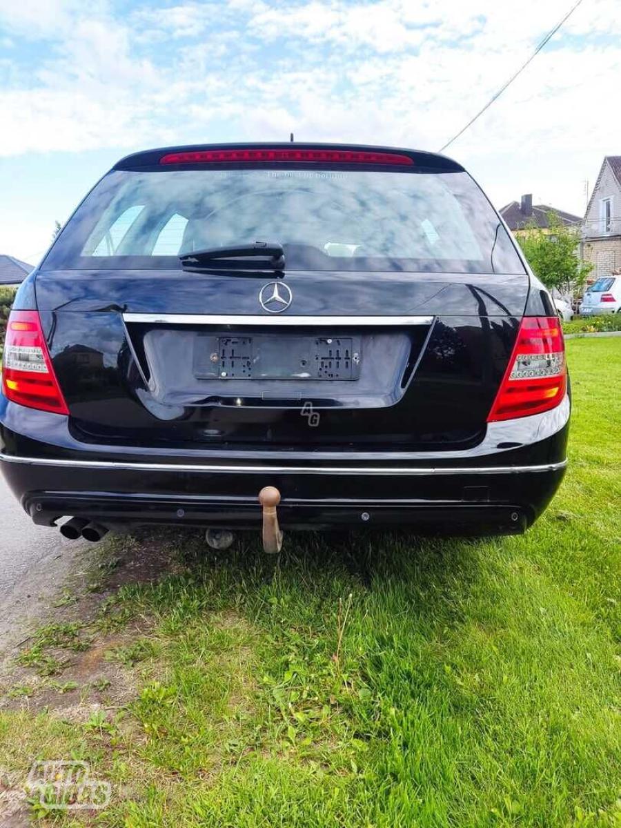 Mercedes-Benz C 180 2012 Viļņa, ar dzinēja tilpumu 2.10 L un nobraukumu 5 tūkst. km par 3700 €, foto 5 vietnē AUTOMOTO.COM.LV